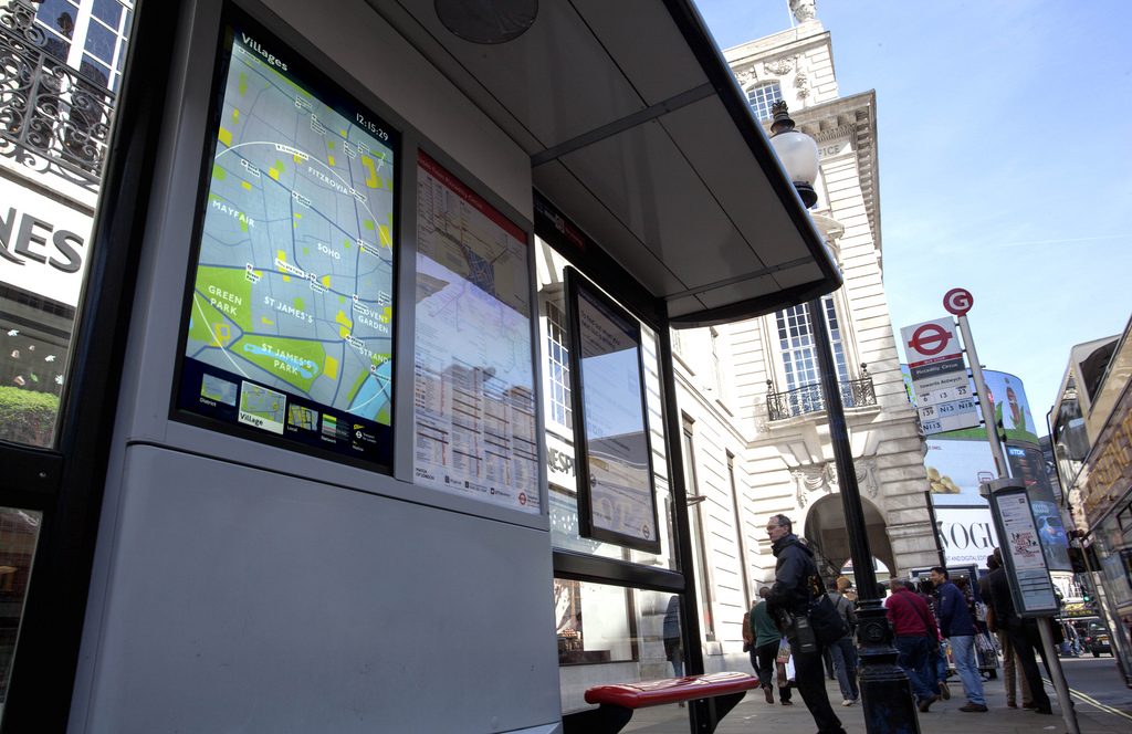 TfL trials touch-screen bus stop with real-time mapping - Design Week