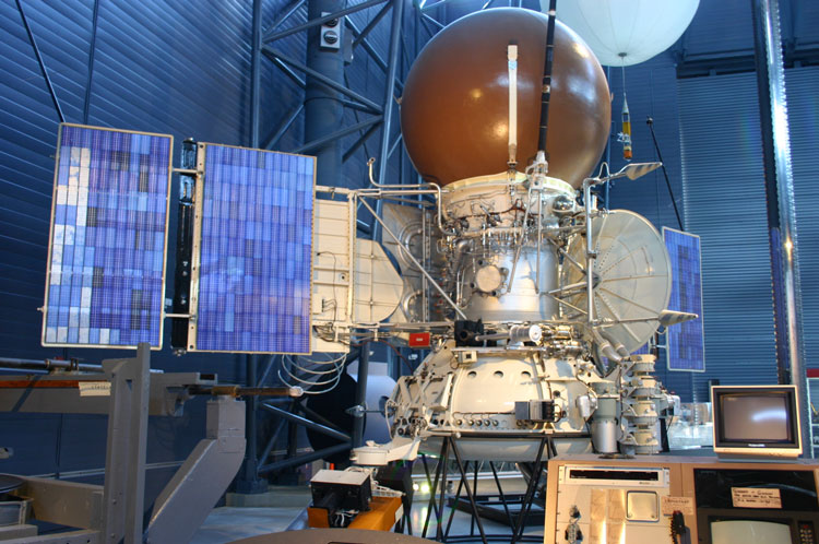 NASA launches $30,000 competition to develop parts for new Venus rover ...