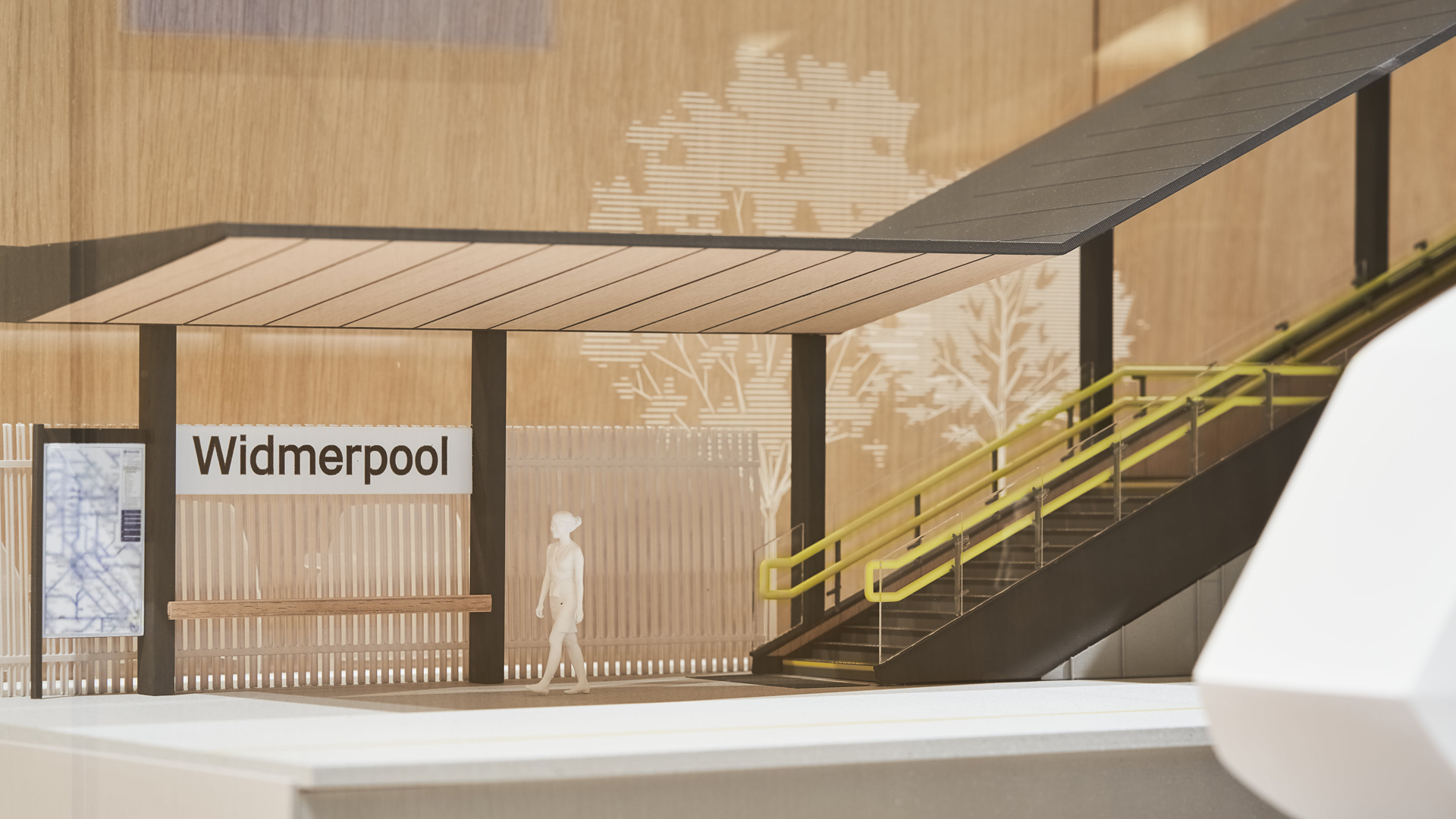 Margaret Calvert designs new typeface for Network Rail wayfinding ...