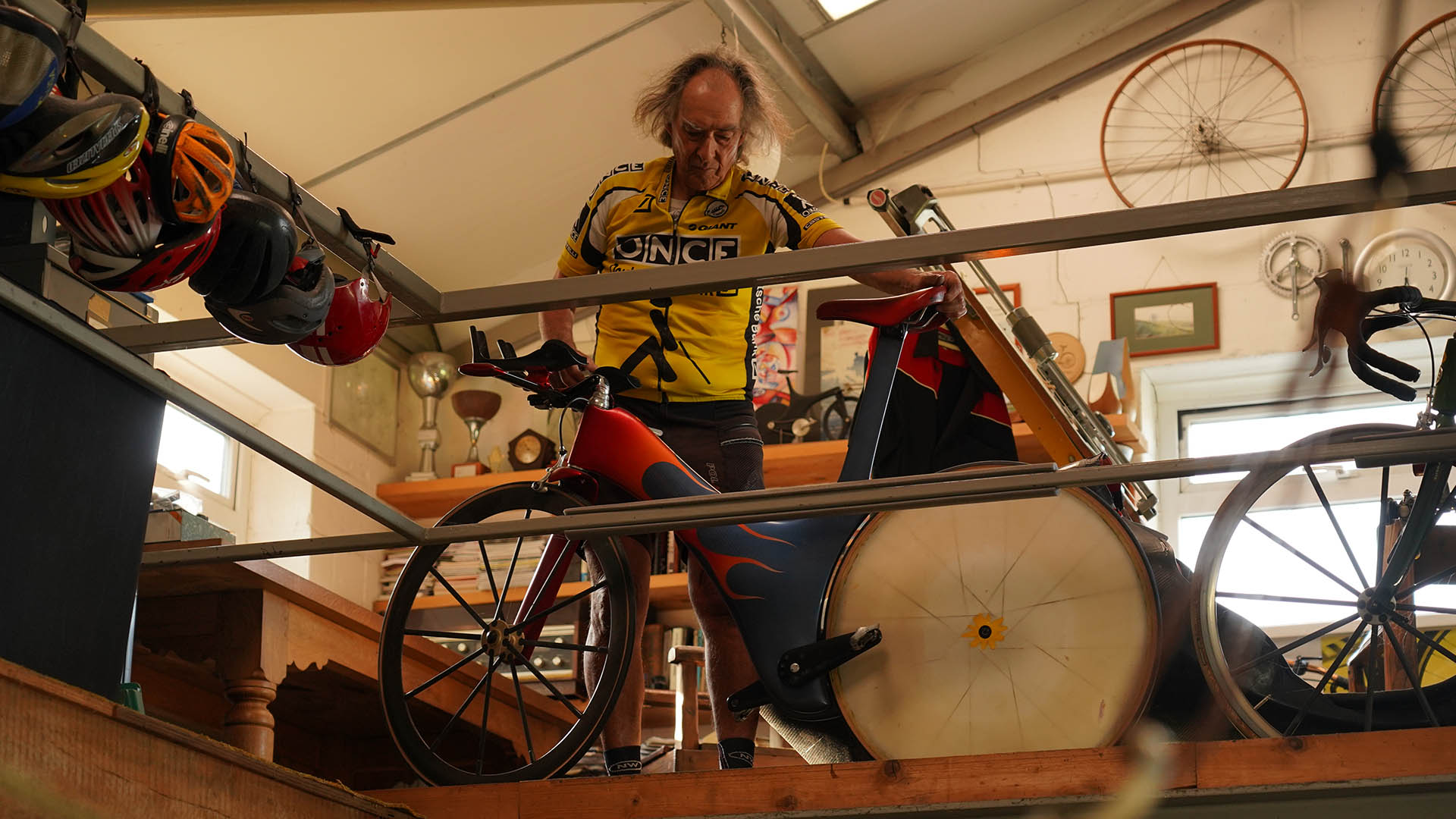 Remembering Mike Burrows (1943-2022): “the world’s greatest bicycle ...